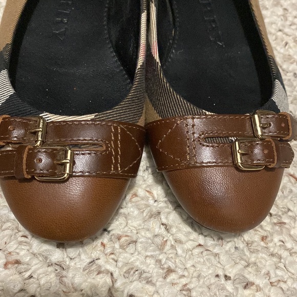 Burberry | Shoes | Authentic Burberry Flats | Poshmark